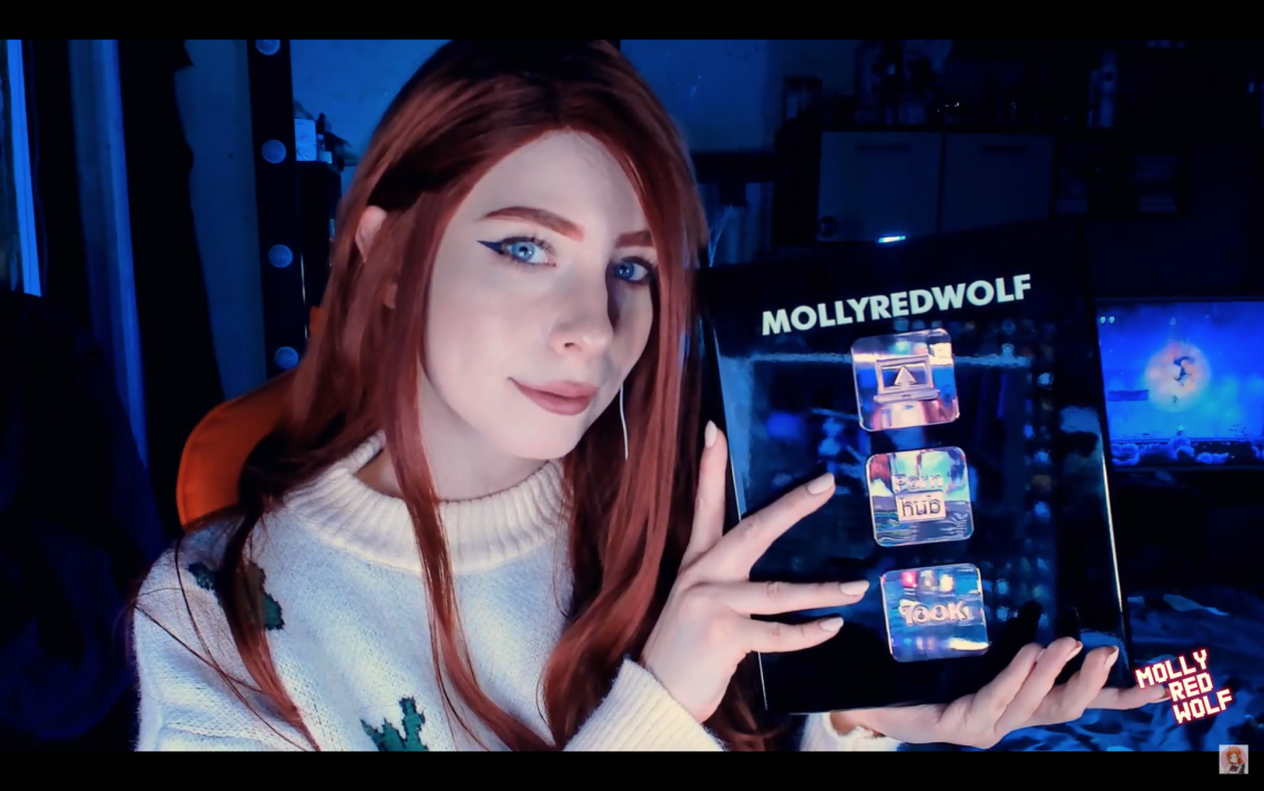 MollyRedWolf 知名巨乳 Pornhuber，角色扮演控必追的紅髮俄羅斯女優，網黃、AV 女優多渠道行銷個人品牌教學 ．純真子看妹台