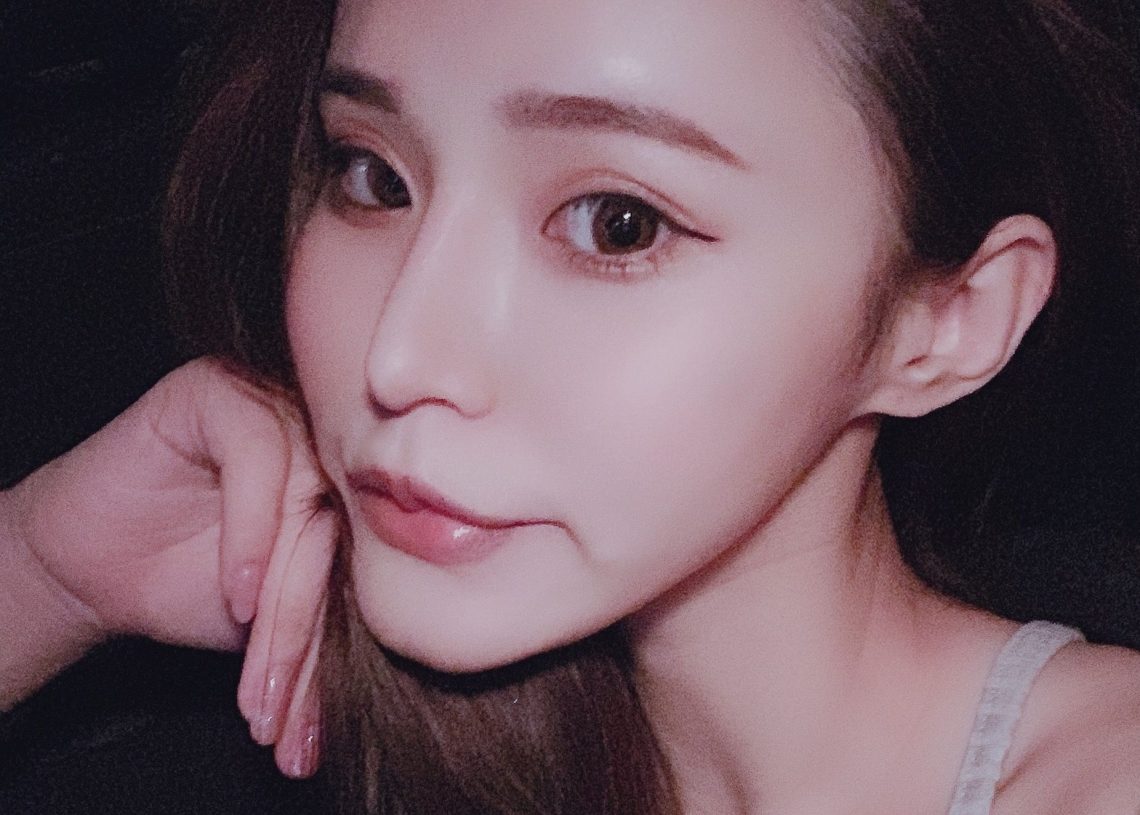 FansOne 所有 A 片帳號整理，色情網美直播主列表，台灣訂閱制 A 片大全，FO 合輯完整版訂閱制 AV，快速找到大量台北夜店網黃嫩妹 ．純真子看妹台