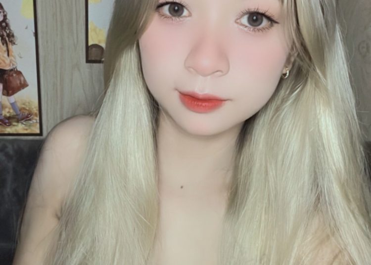 FansOne 台灣 AV 導演恩凱 Enkai @enkai987 所有 A 片線上看，推特網黃情色導演 AV 作品總整理 ．純真子看妹台