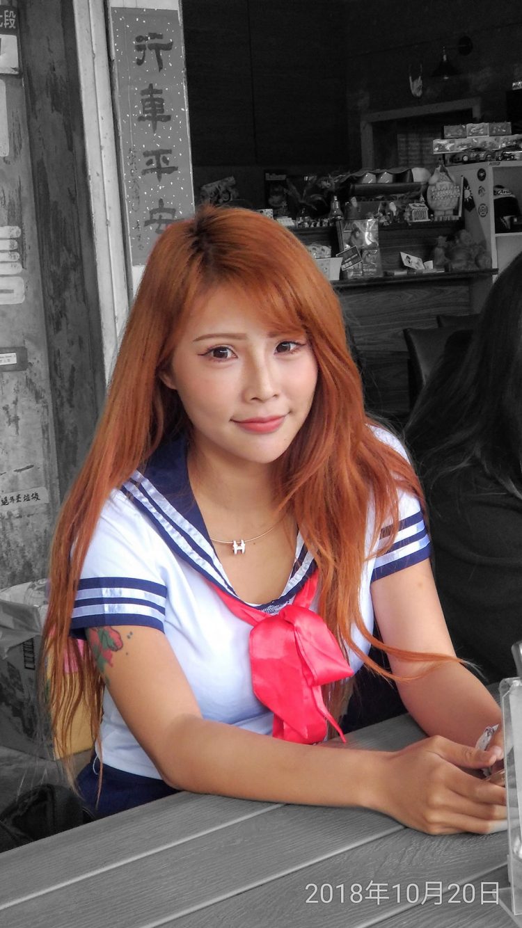 FansOne 大奶網美艾妃 @aifei9961 所有作品整理，車展小模裸露照流出，台七乙重機女神大尺度色片線上看 ．純真子看妹台