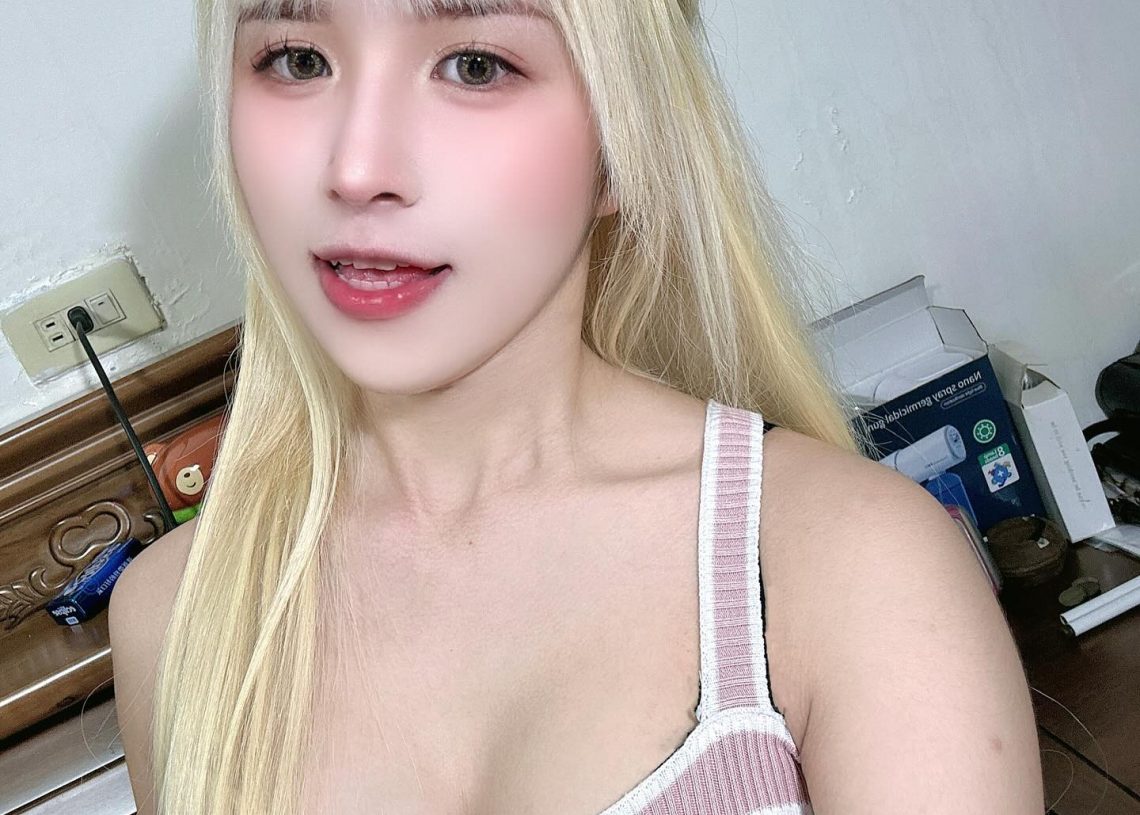 SWAG 台灣推特小Q小K，野外露出性愛直播線上看，FansOne 當紅約砲情侶檔 qqq_qq77，台灣雙飛網紅付費長視頻福利，亞洲無碼台北換妻俱樂部參考 ．純真子看妹台